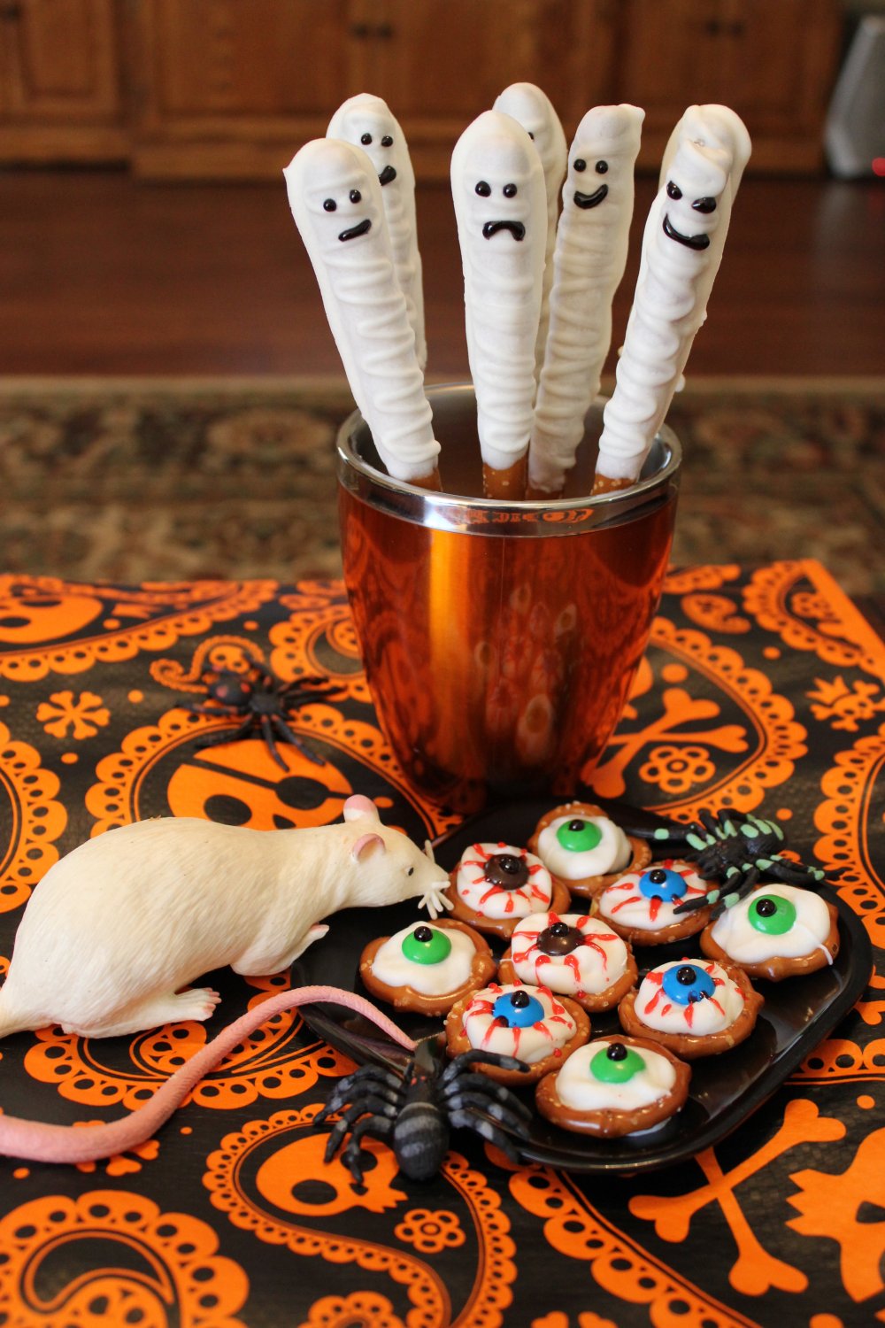 Sweet, Spooky Treats for Halloween! | Inside NanaBread's Head