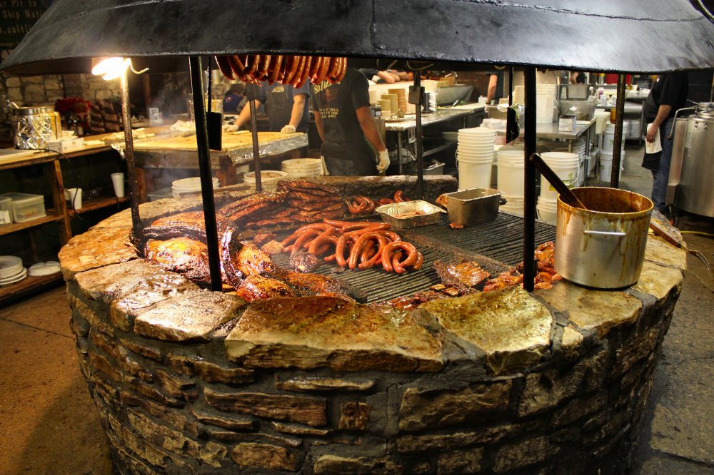 “Buy Local” Spotlight: Salt Lick BBQ | Inside NanaBread's Head